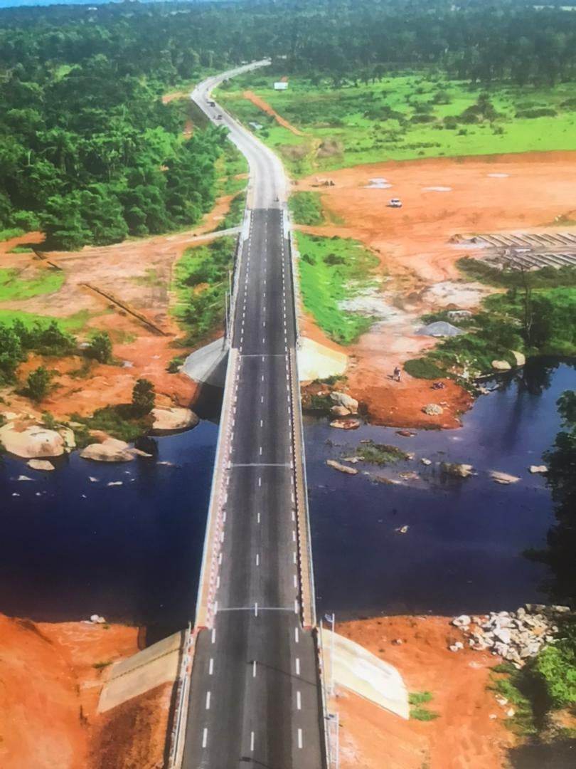 Forécariah/MITP : le premier ministre inaugure la route Coyah-Farmoriah ...