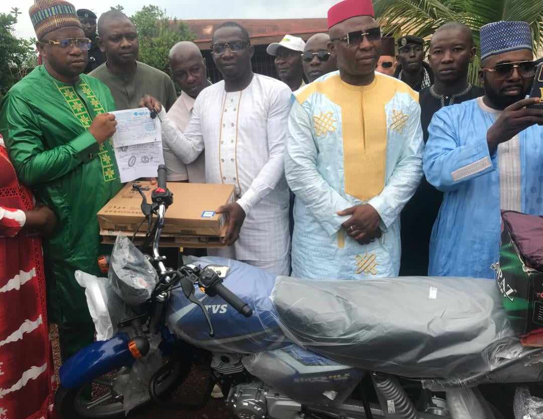 Forécariah/Médias: La radio rurale de Moriah dotée d’un engin roulant ...