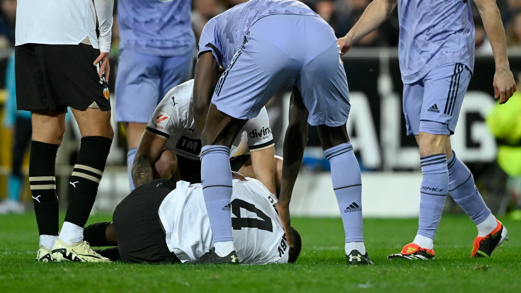 Liga/Valence : la grave blessure de Mouctar Diakhaby - AGP GUINEE