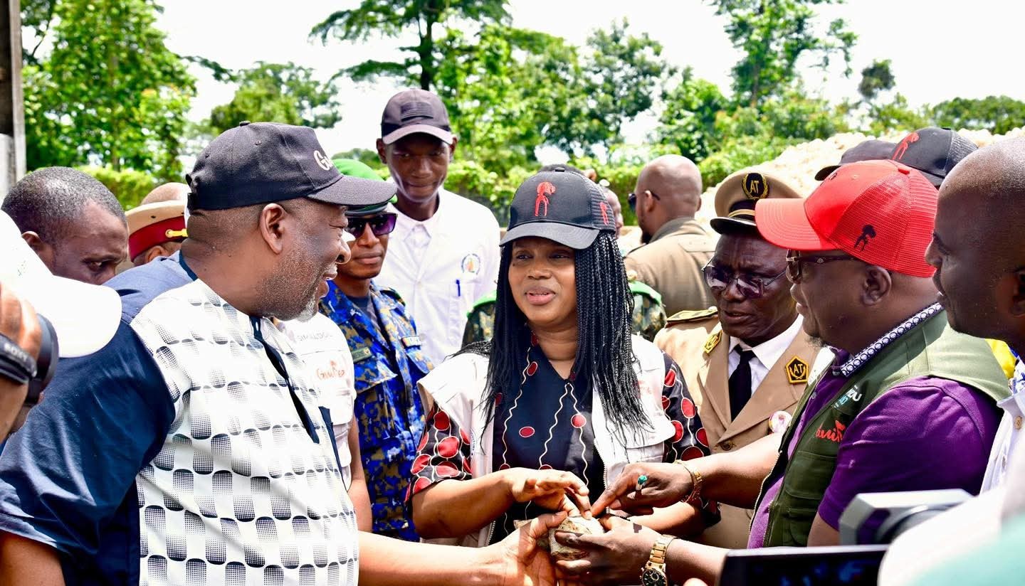 Yomou/Agriculture : La ministre Mariame Ciré Sylla à Diécké pour ...