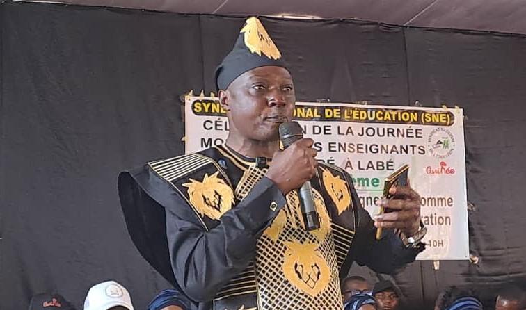 Labé Éducation : Les enseignants interpellent le ministre Jean Paul ...