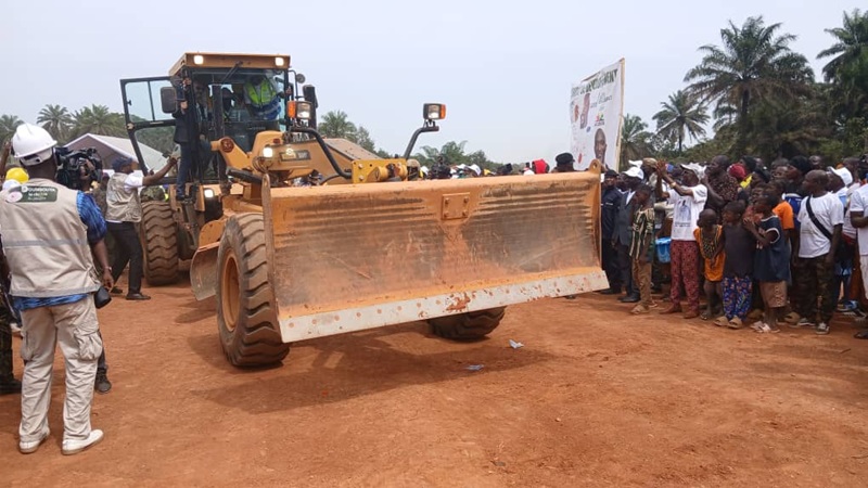 Guinée: Le gouvernement lance les travaux de construction de la route N ...