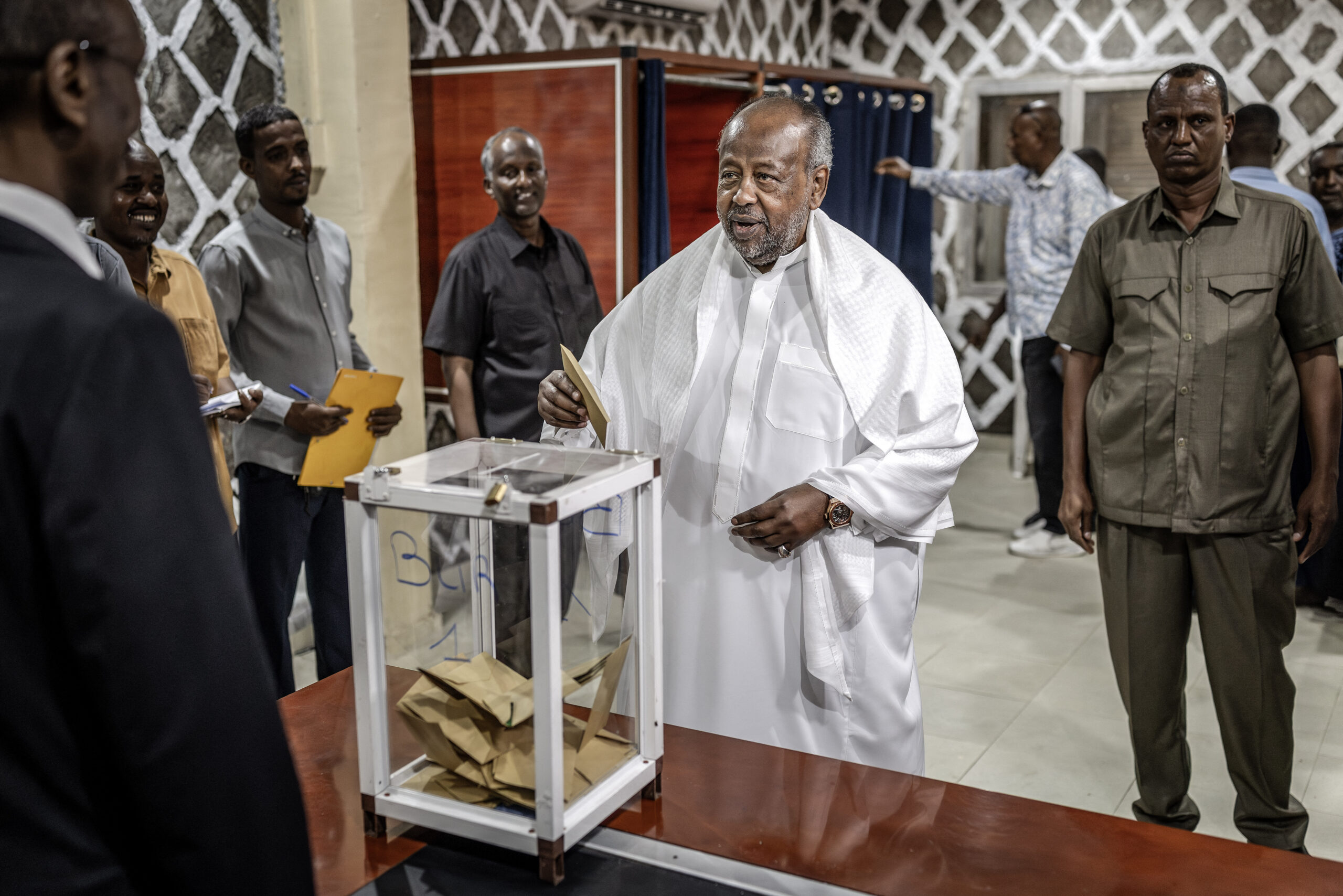 Djibouti: Ismaïl Omar Guelleh réélu à un sixième mandat avec 97,81% des ...